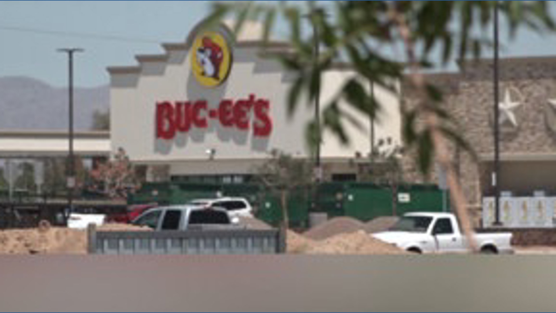 Thousands expected to attend Arizona's first Buc-ee's on opening day