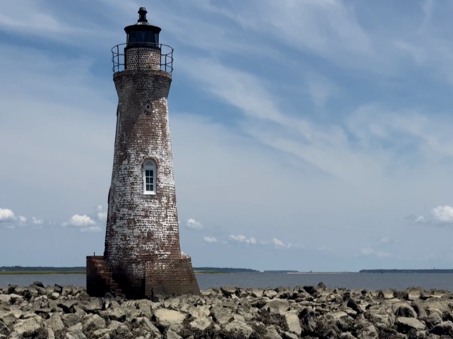 Cockspur Island Lighthouse advocates publish book to raise restoration ...