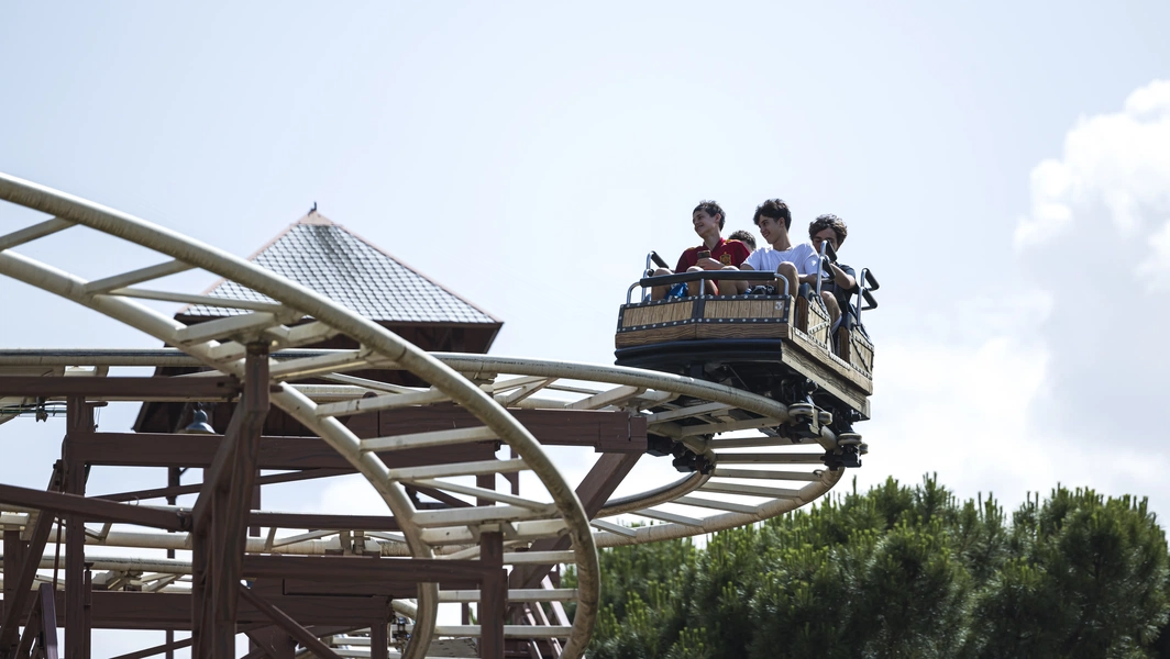 8 thrill rides that were shut down for good