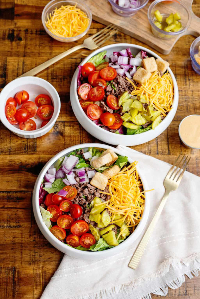 Easy cheeseburger salad with special sauce dressing
