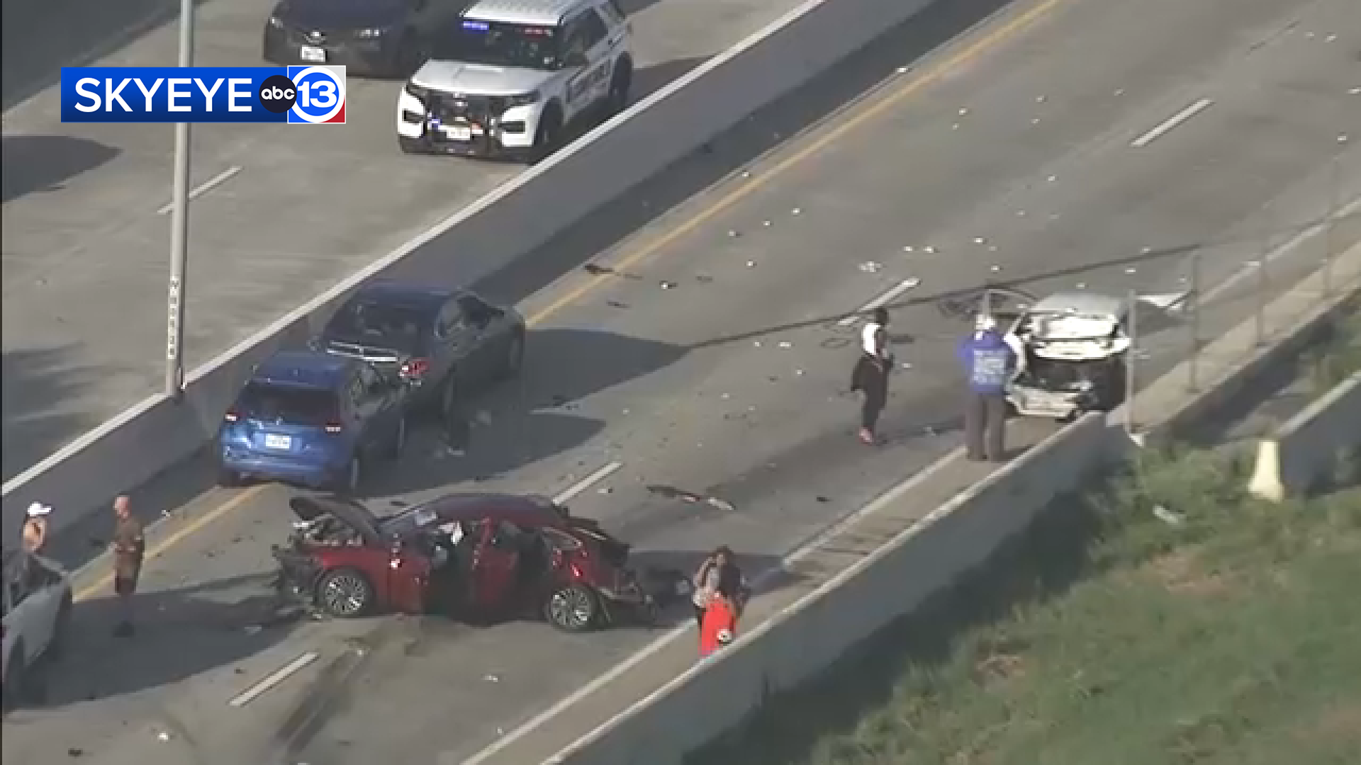 13 Alert Traffic: Multi-car crash shuts down all EB lanes of Westpark ...