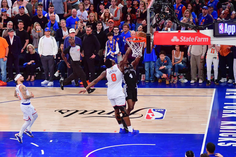 De’Aaron Fox’s ‘bonehead’ decision helps Knicks’ miracle comeback