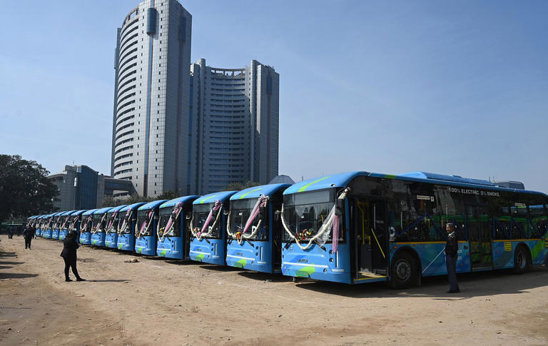 80% travel till 6 kms, bus access poor in Delhi: Study