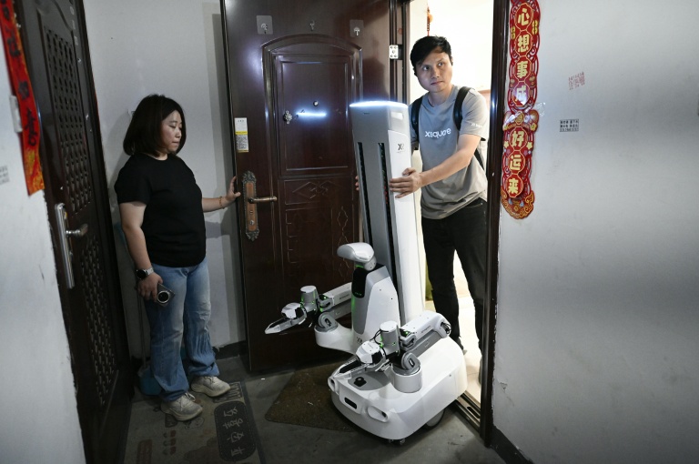 AI robot cleaners leave the lab for China's living rooms