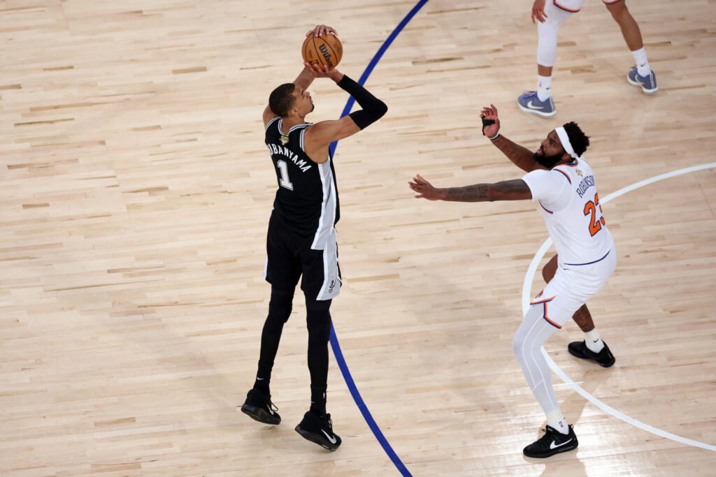Mitchell Robinson flagrant fouls Victor Wembanyama amid heated Game 4