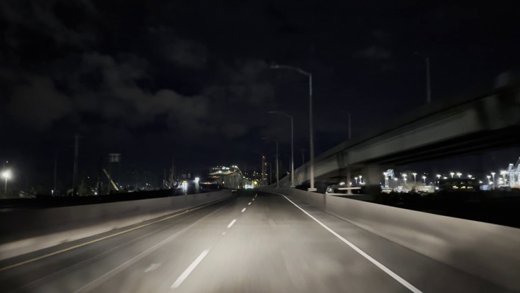 Wires cut to West Seattle Bridge streetlights