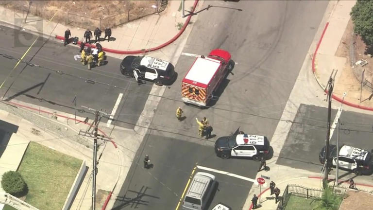 Suspect, officer shot in gun battle after LAPD pursuit in Boyle Heights