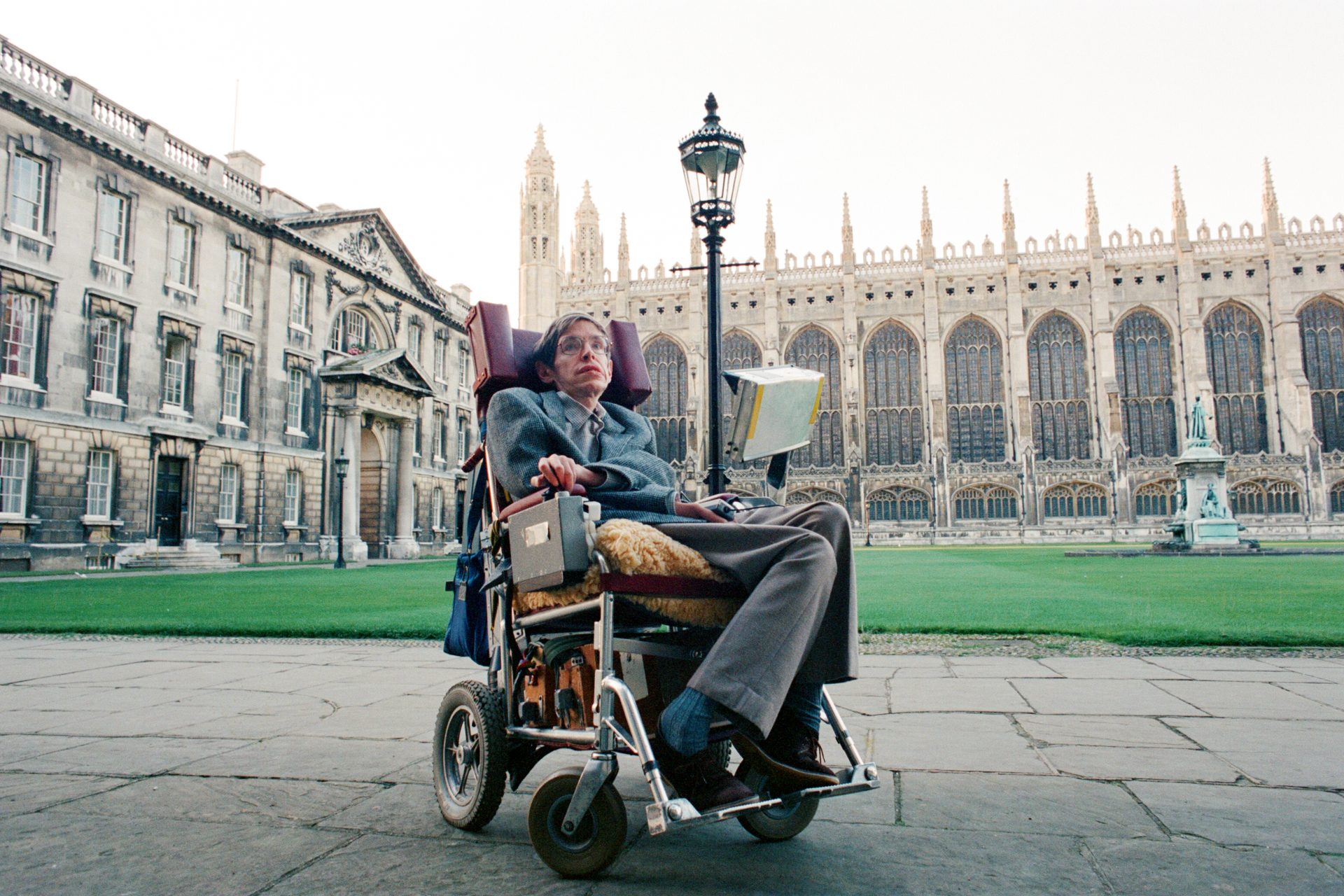 What are the limits of the universe? Stephen Hawking explains.