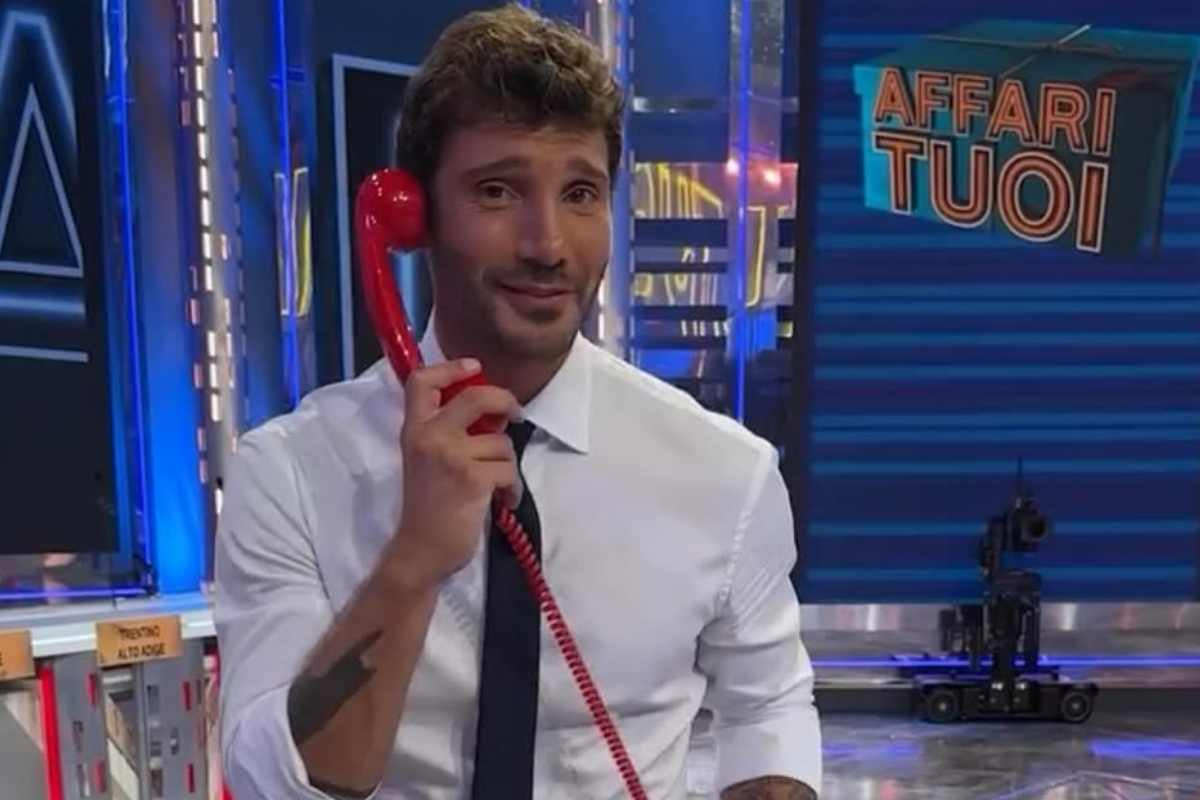 Affari tuoi, l’asso nella manica di De Martino per battere finalmente ...