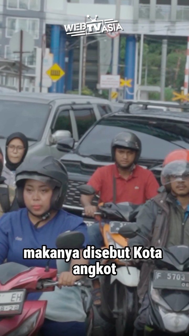 Kota seribu angkot karena memang Bogor punya banyak armada angkutan ...