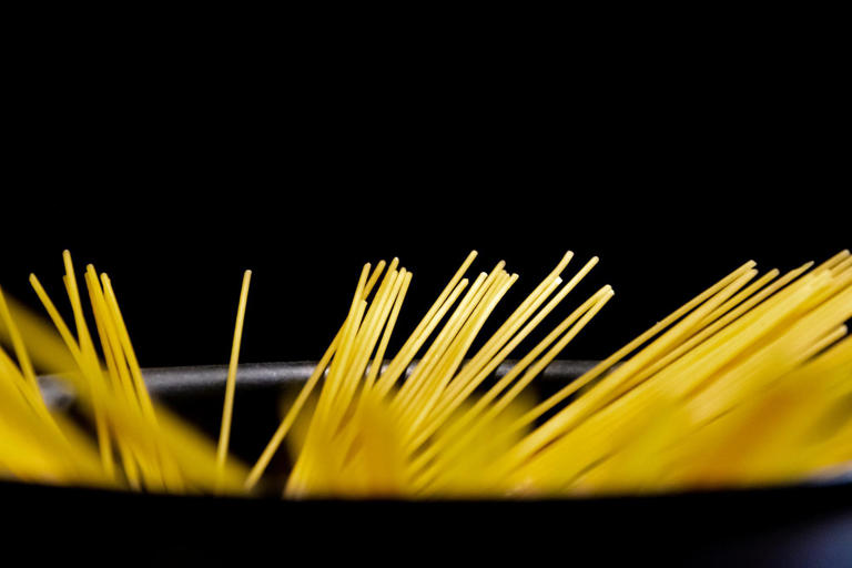 Pasta-Physik: Warum Spaghetti ein Lieblingsobjekt der Forschung sind