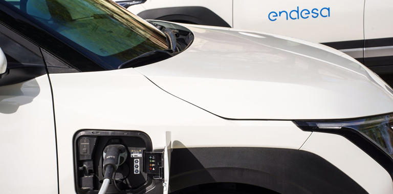 La electrificación de la flota de Endesa avanza: tres de cada cuatro ...