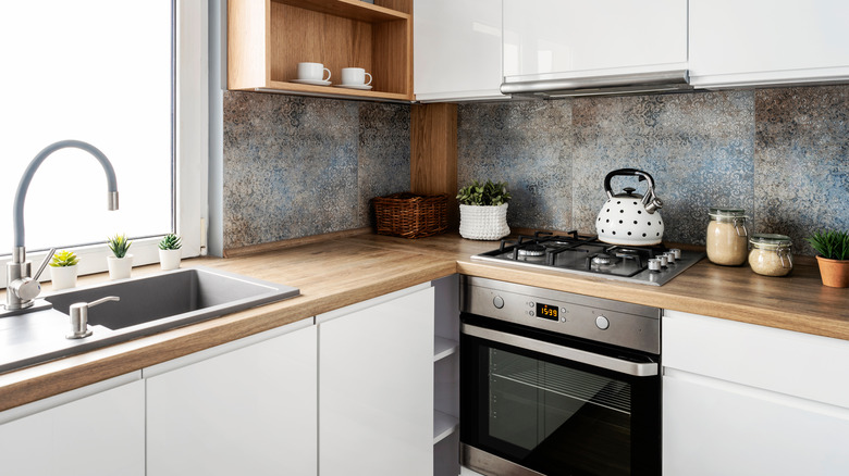 10 signs your oven is too old