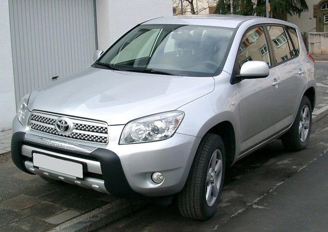 Toyota's 2026 RAV4: All-hybrid power and a tough new look