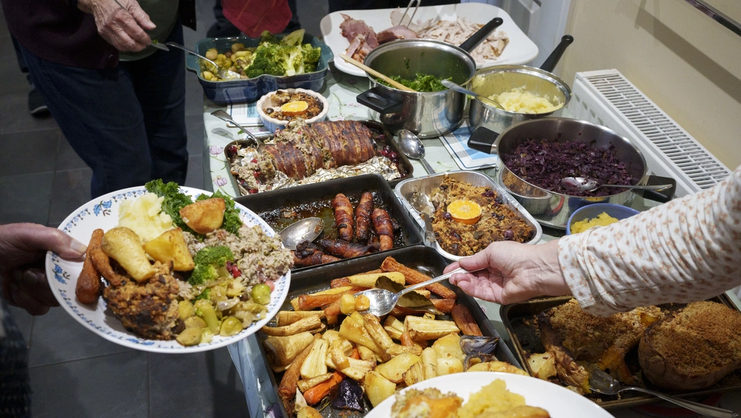 16 crowd-pleasing recipes for family gatherings