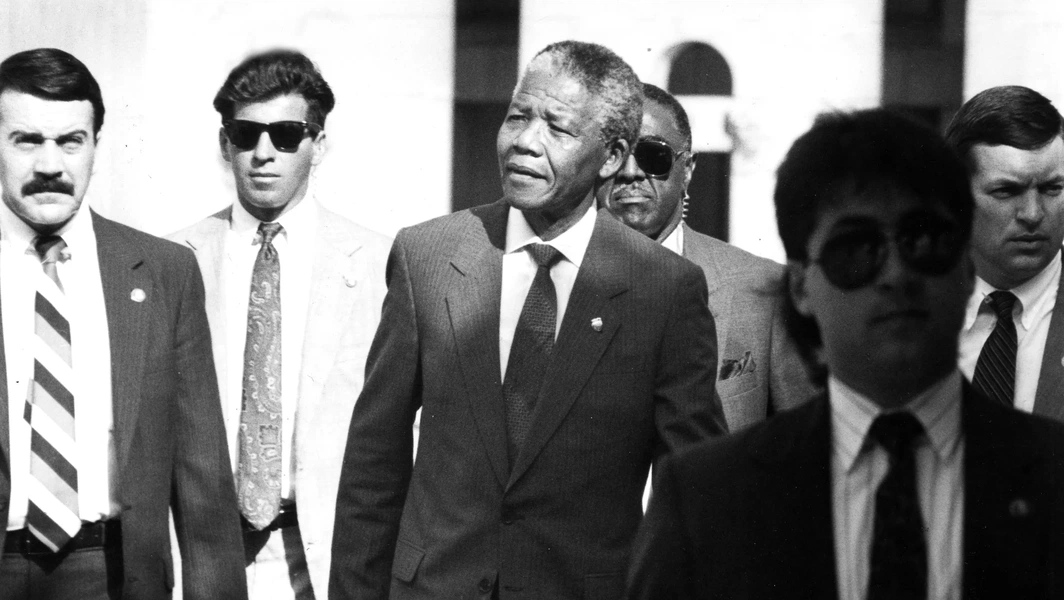 13 defining moments of 1990s culture and history
