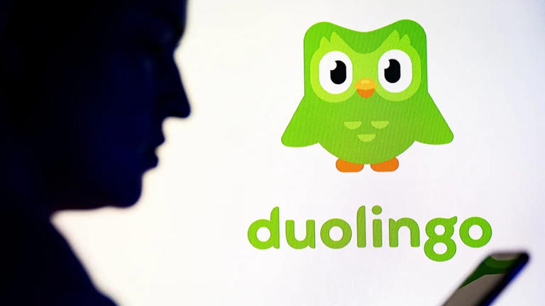 DUOL stock eyes best week in over a year: Retail cheers Duolingo's ...