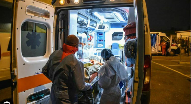 Milano, dà fuoco al padre 73enne e lo lascia morire tra le fiamme: il ...