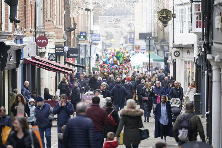 Store closures alert: Morrisons to start shutting down 100 shops from ...