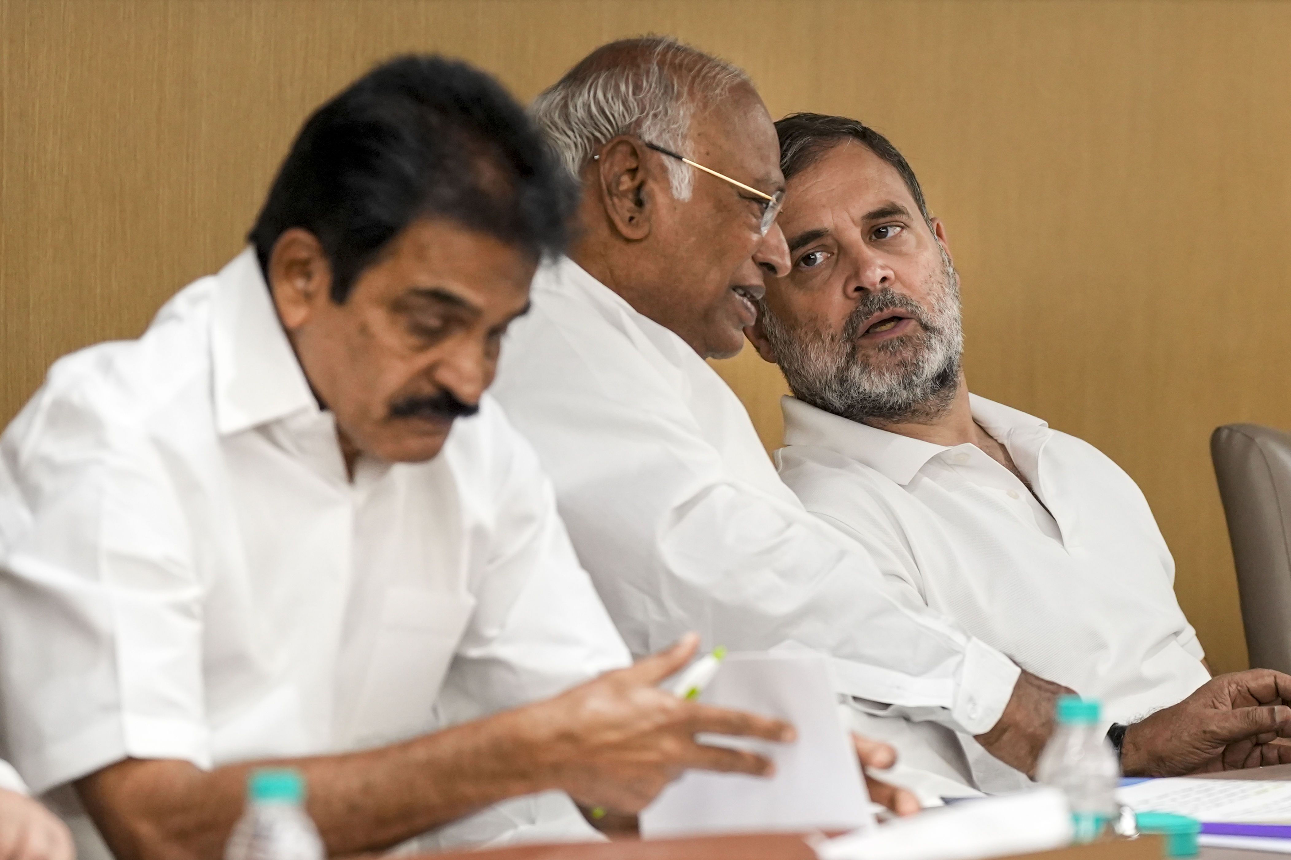 Cong only party not breaking down ideologically, best suited to take on ...