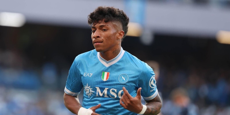 Il Napoli vola con Neres e Alisson: ma con Hojlund, Politano e Lang