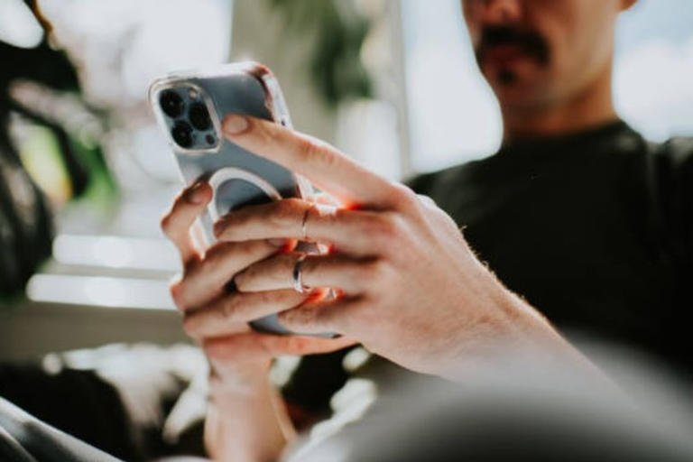 Virgin Media O2 warns it will be forced to switch off dozens of mobile ...