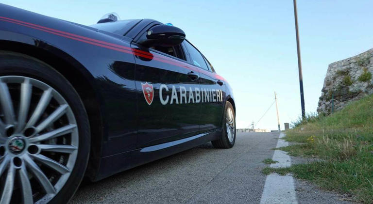 Spaccio di droga a San Giorgio a Cremano: pusher 19enne arrestato dai ...