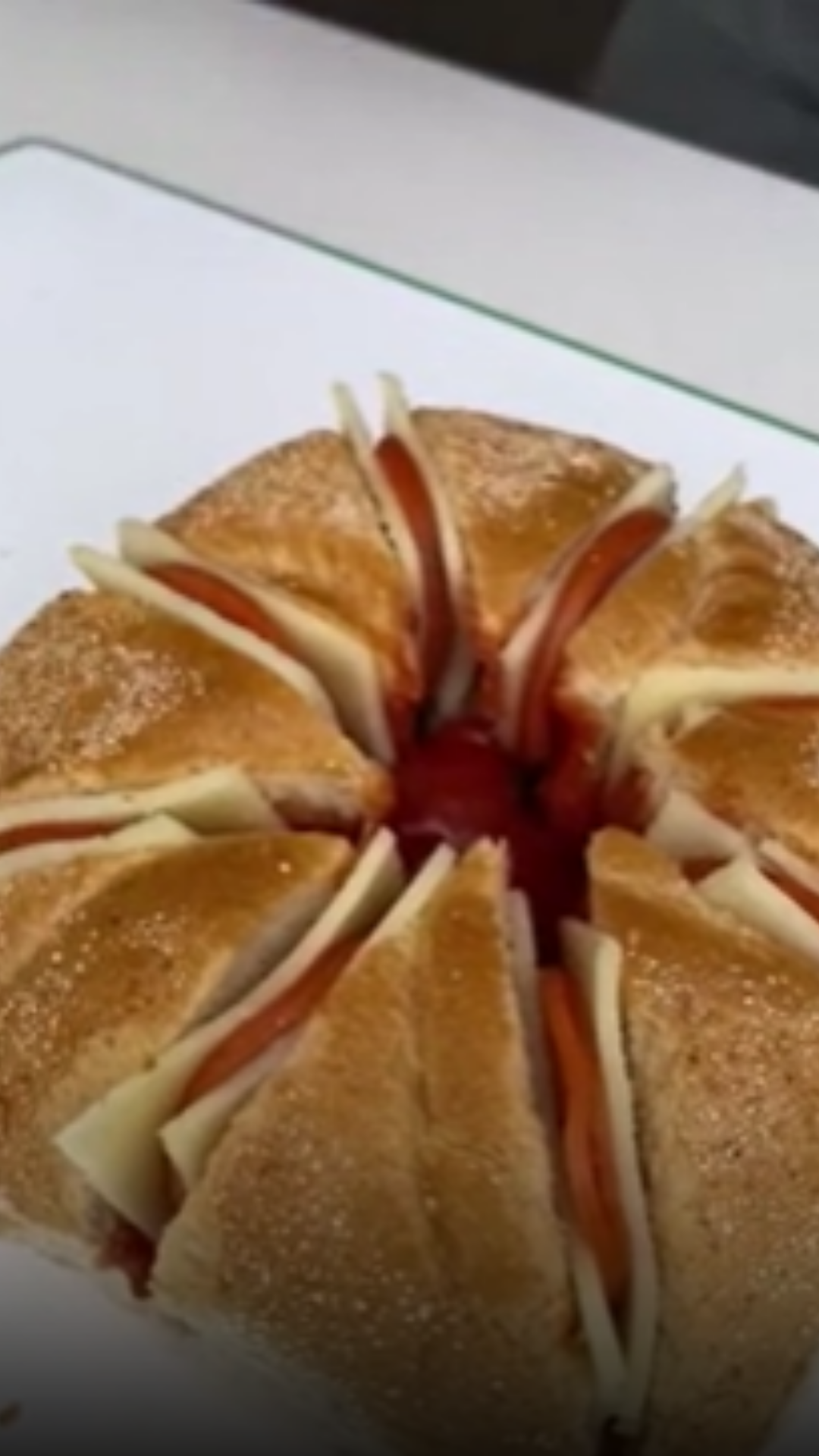 Easy cheesy pizza bun recipe ready in just minutes