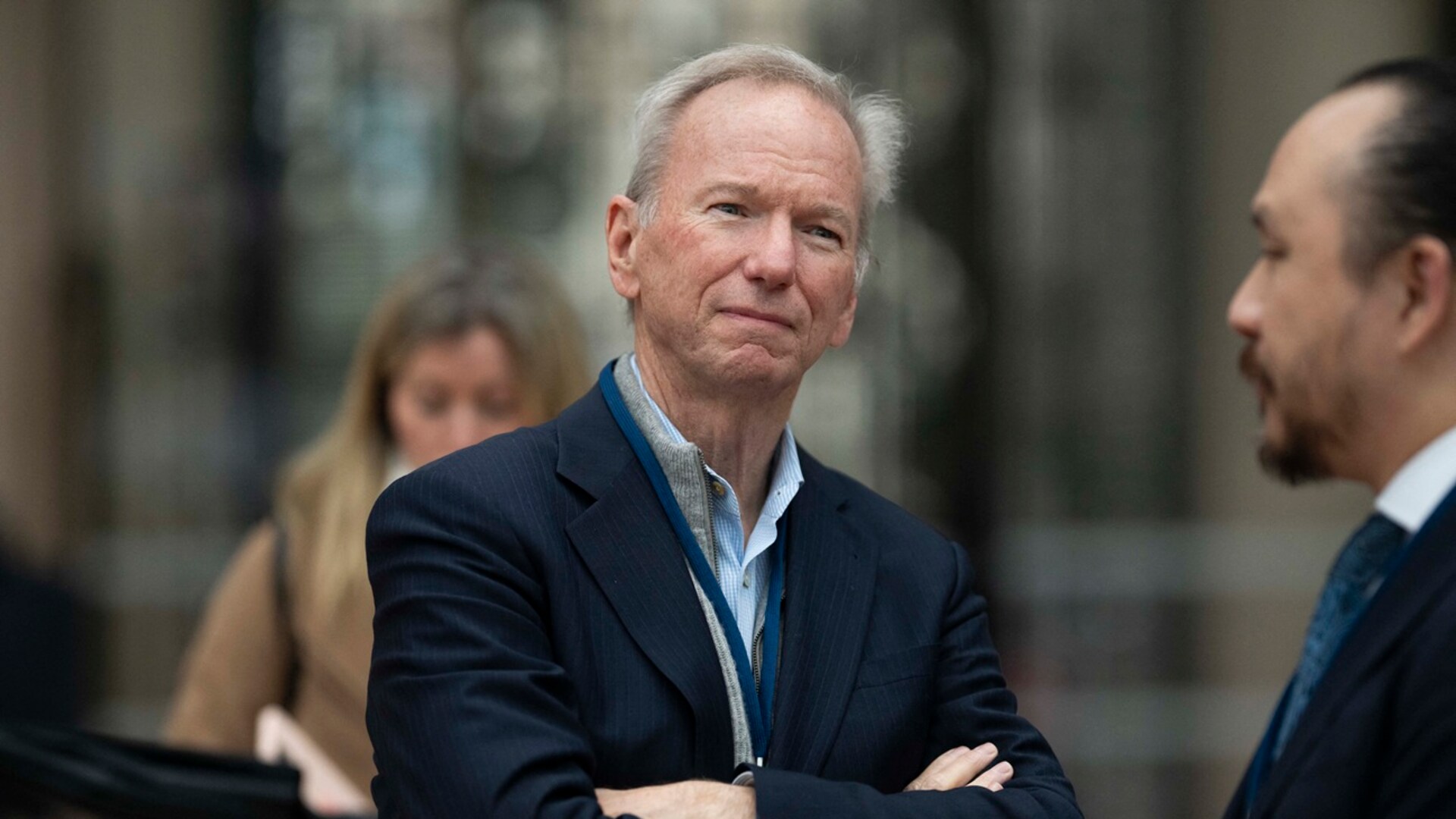 Millionen-Deal trotz Kriegsrisiko: Ex-Google-Chef Eric Schmidt ...