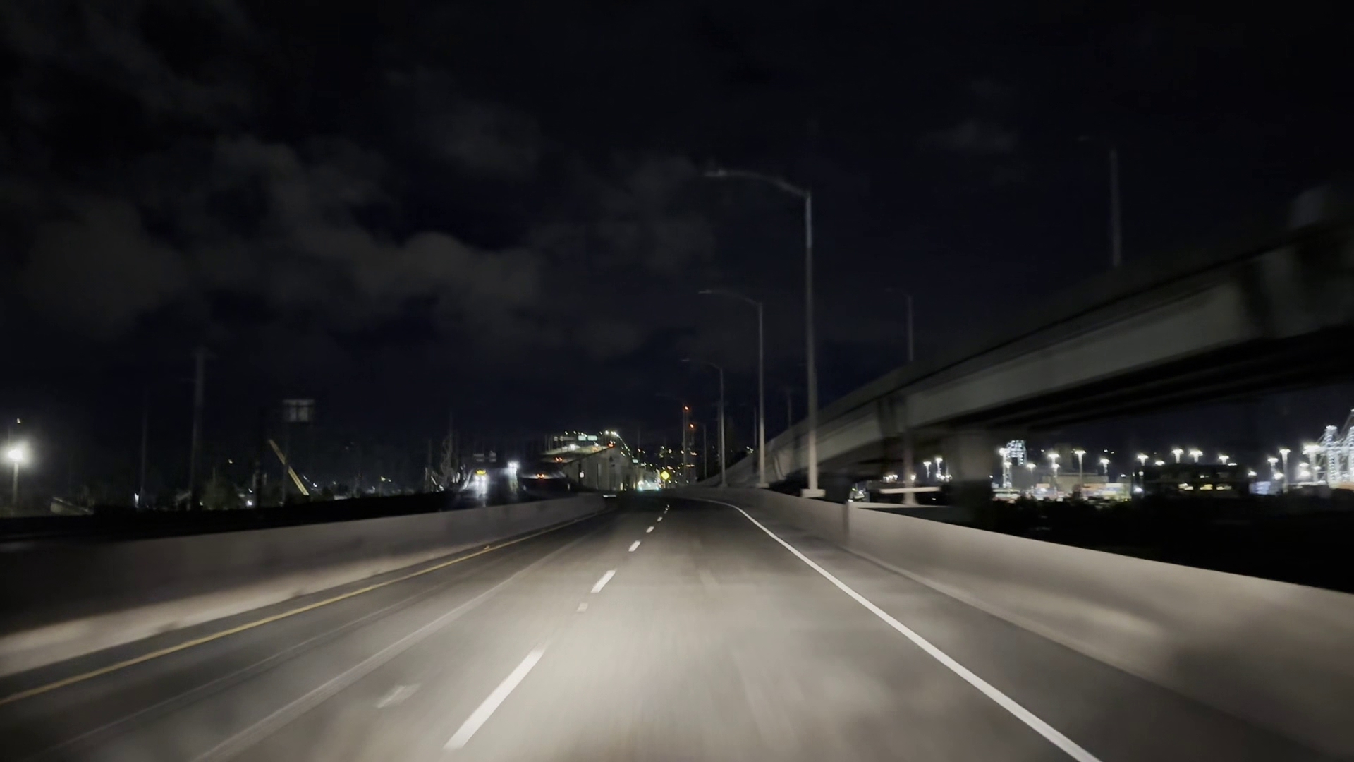 Wires cut to West Seattle Bridge streetlights