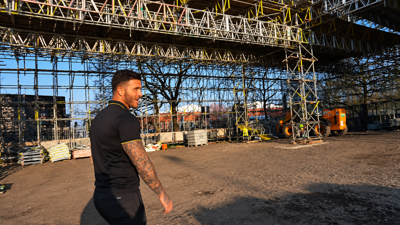 Building our brand new scaffolding yard headquarters