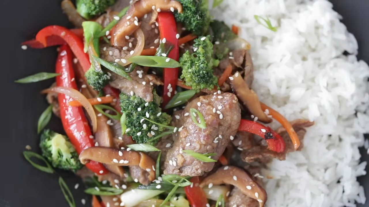 I can’t stop making this 20-minute beef stir fry