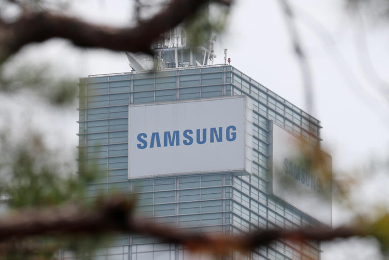 Prosecutors raid Samsung Electronics over Rainbow Robotics insider trading