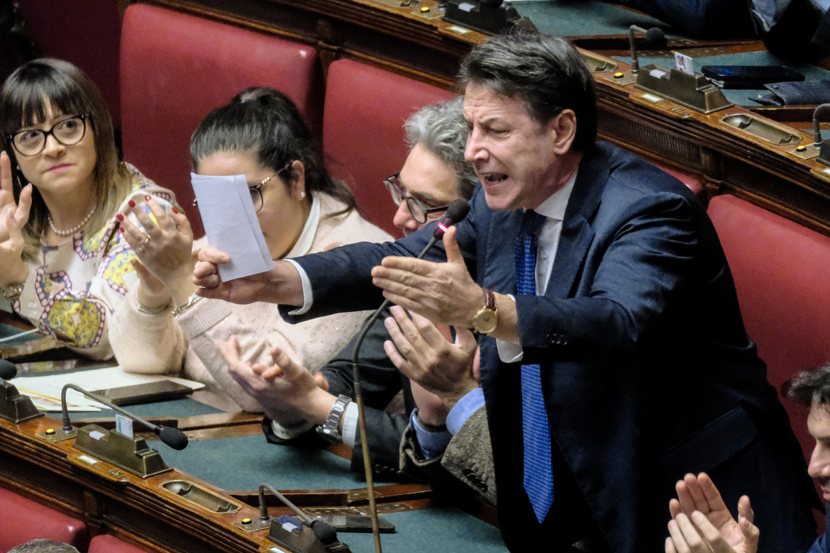 Commissione Covid, caos alla Camera FdI durissima con Conte: “Si ...