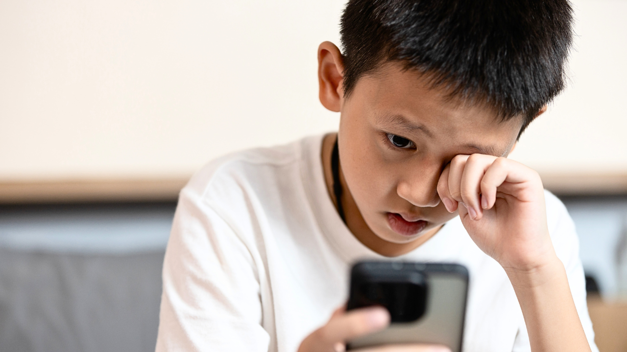 Are your kids addicted to screens too? 5 things parents must fix first ...