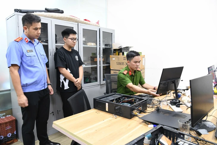 Khởi tố vụ án đầu tiên trên cả nước liên quan dùng Windows và Microsoft ...