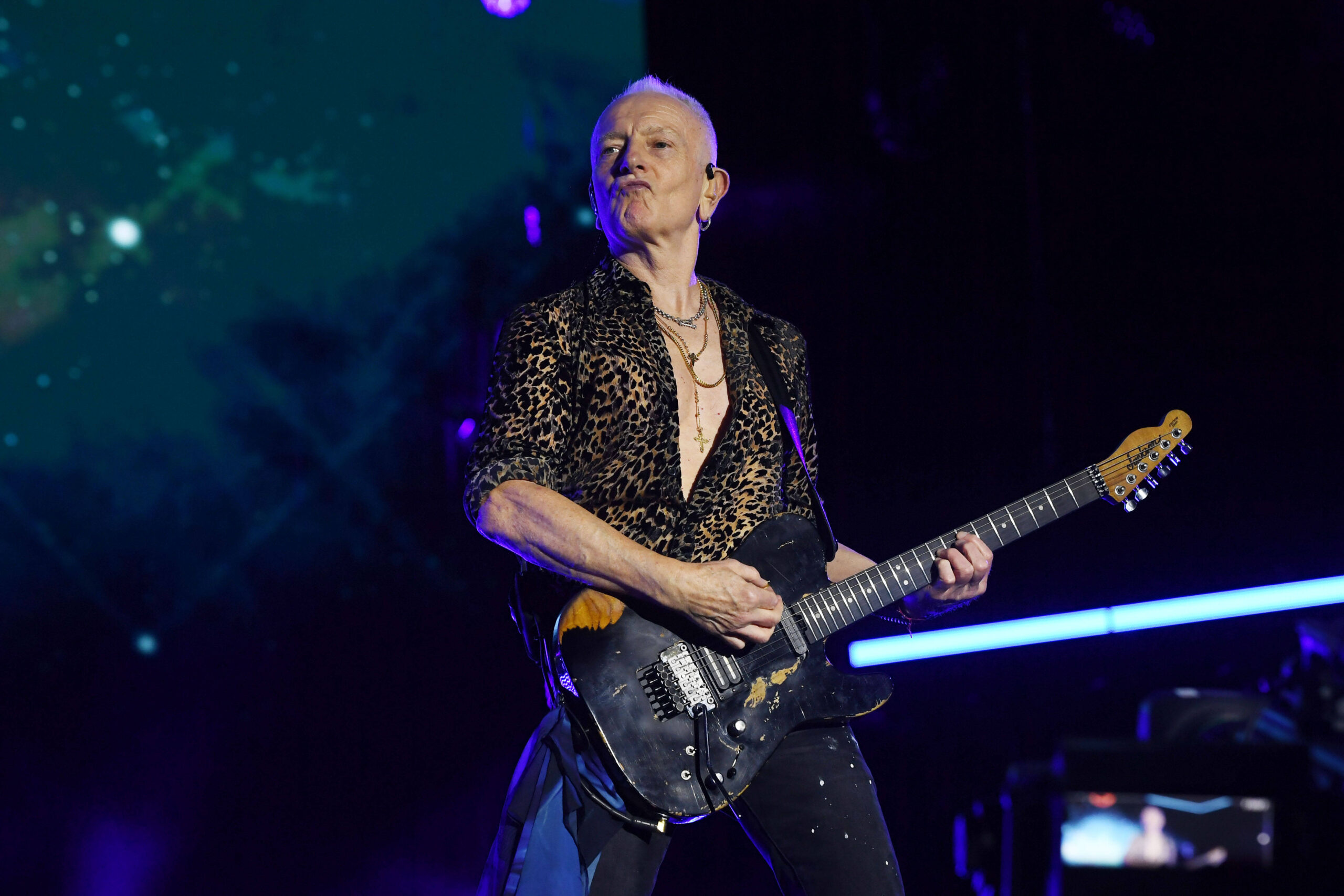 Def Leppard -kitaristi kehuu Lost Societya ja Samy Elbannaa ...
