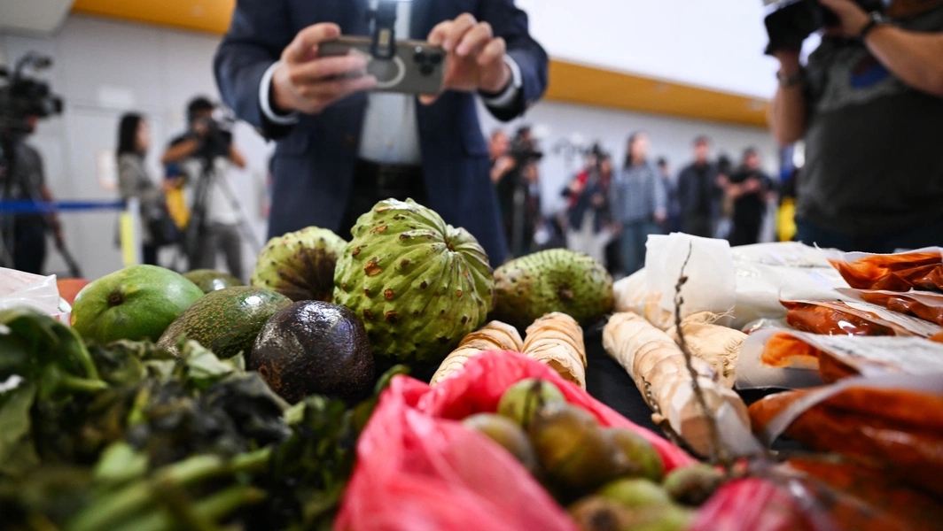 11 fruit import bans and restrictions worldwide