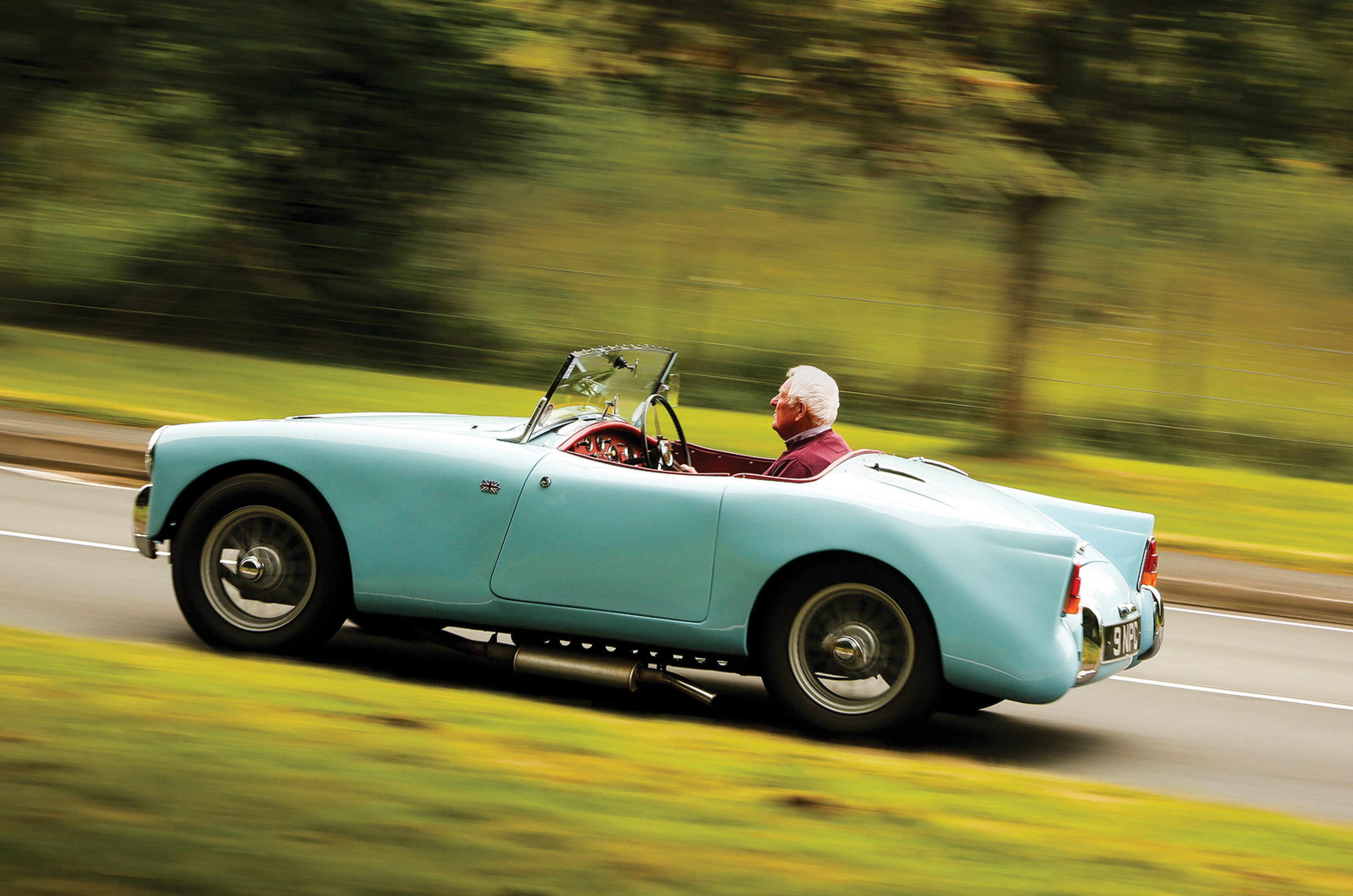 10 Britse klassieke auto's met staartvinnen