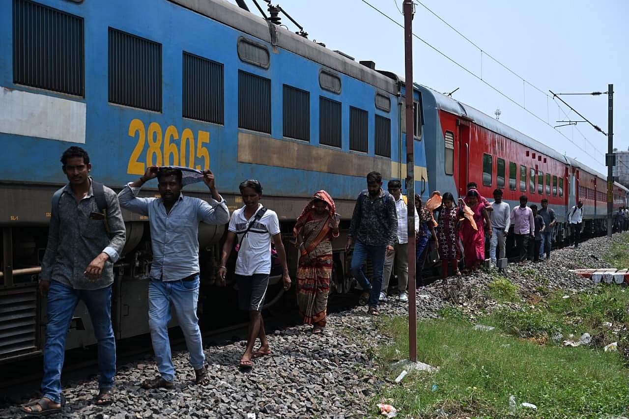 Empty train rake comes dangerously close to another at Bhubaneswar ...