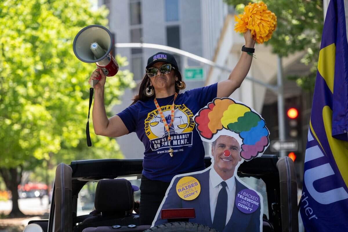 State workers critique Gavin Newsom's return-to-work order with protest ...