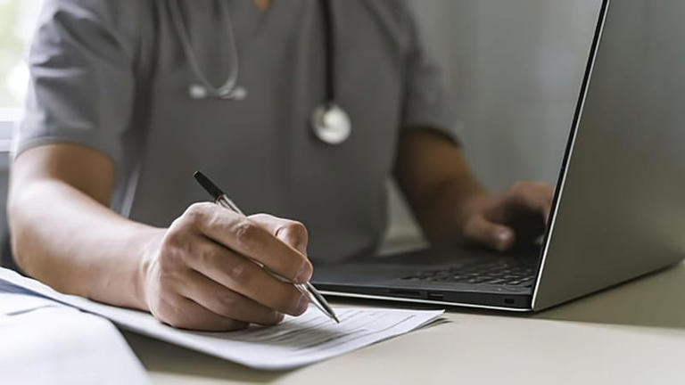 Could AI transform mental health research? New study tests whether LLMs ...
