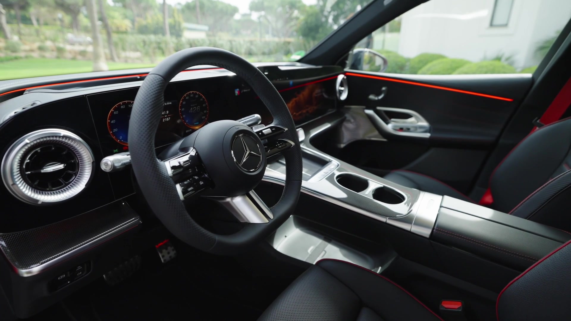 Mercedes-Benz GLC 400 4MATIC with EQ technology interior design in ...