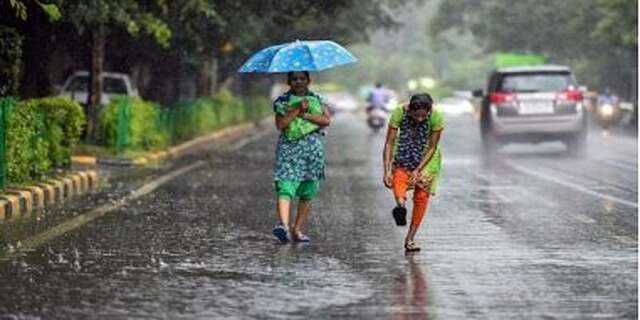 IMD predicts moderate to heavy rainfall in Kerala; orange alert in two ...
