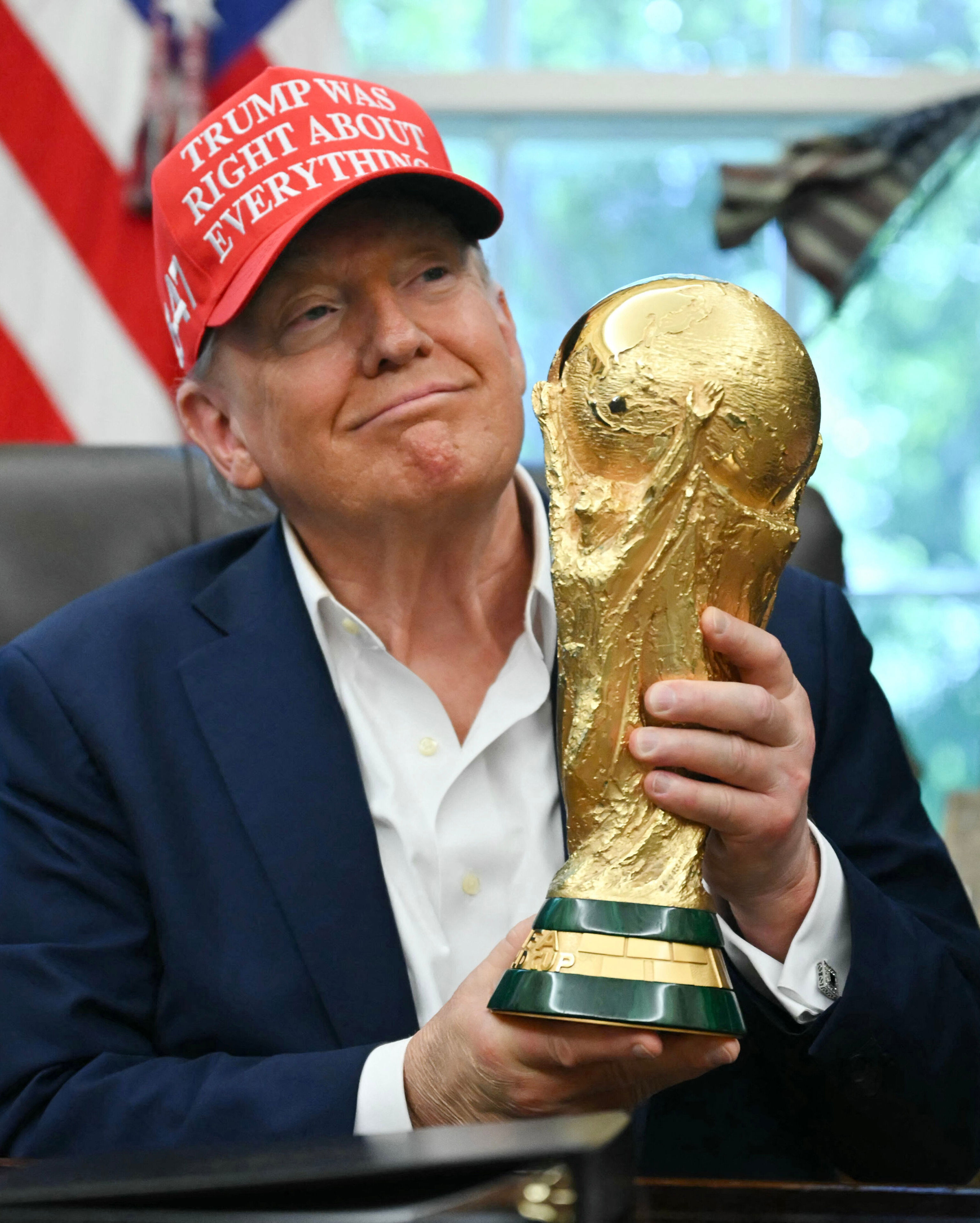 British magazine perfectly skewers Donald Trump's ego with new World ...