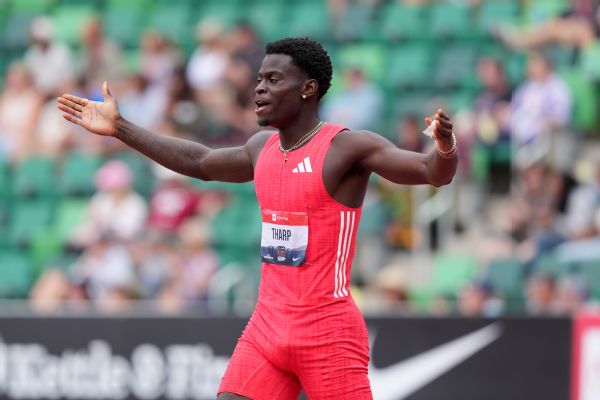 Auburn's Tharp breaks world record in 110-meter hurdles