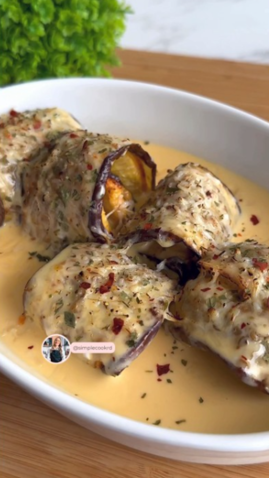 Cómo cocinar fácilmente rollitos de berenjena y plátano maduro