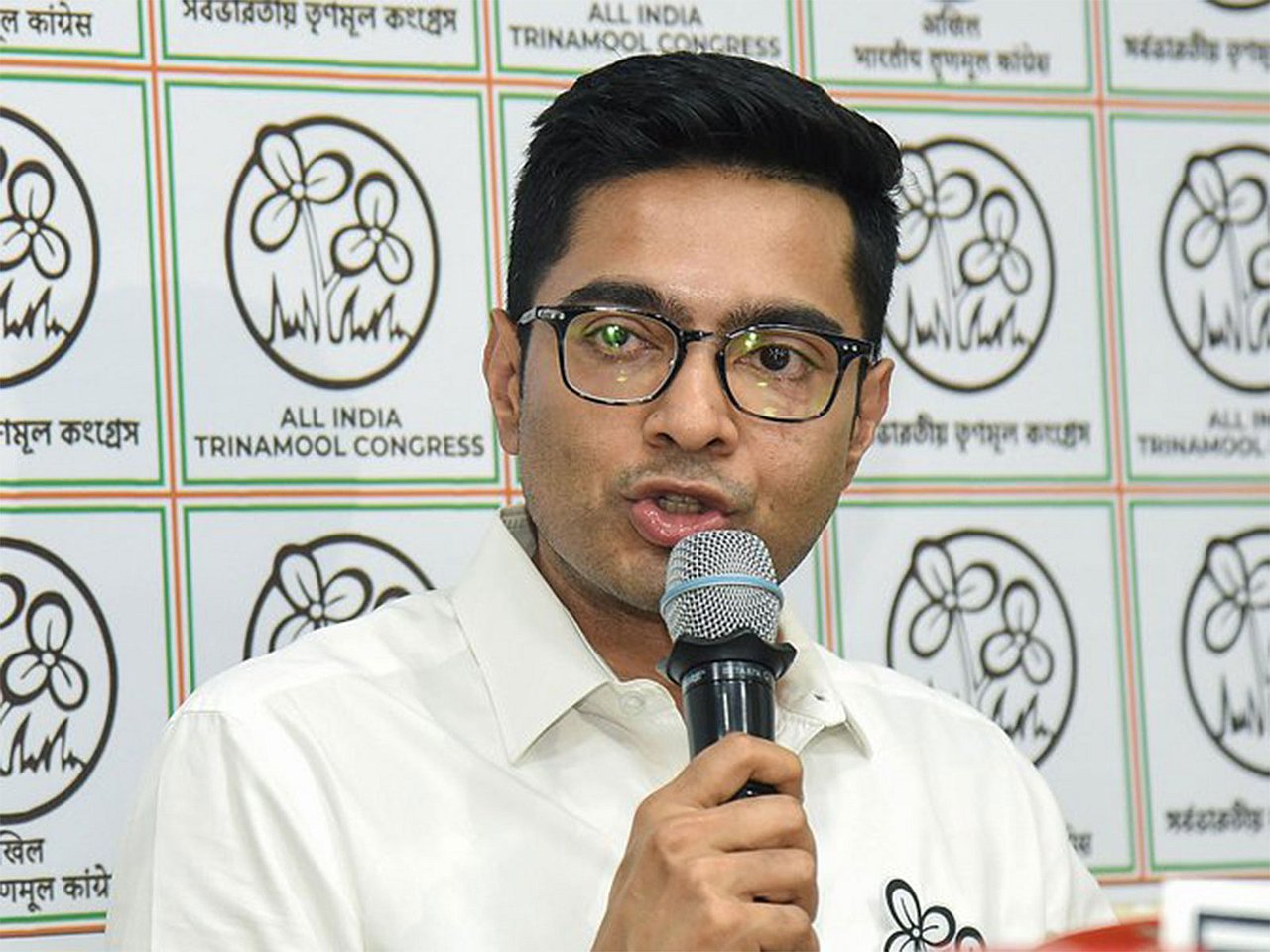 Calcutta HC grants Abhishek Banerjee interim relief in signature ...