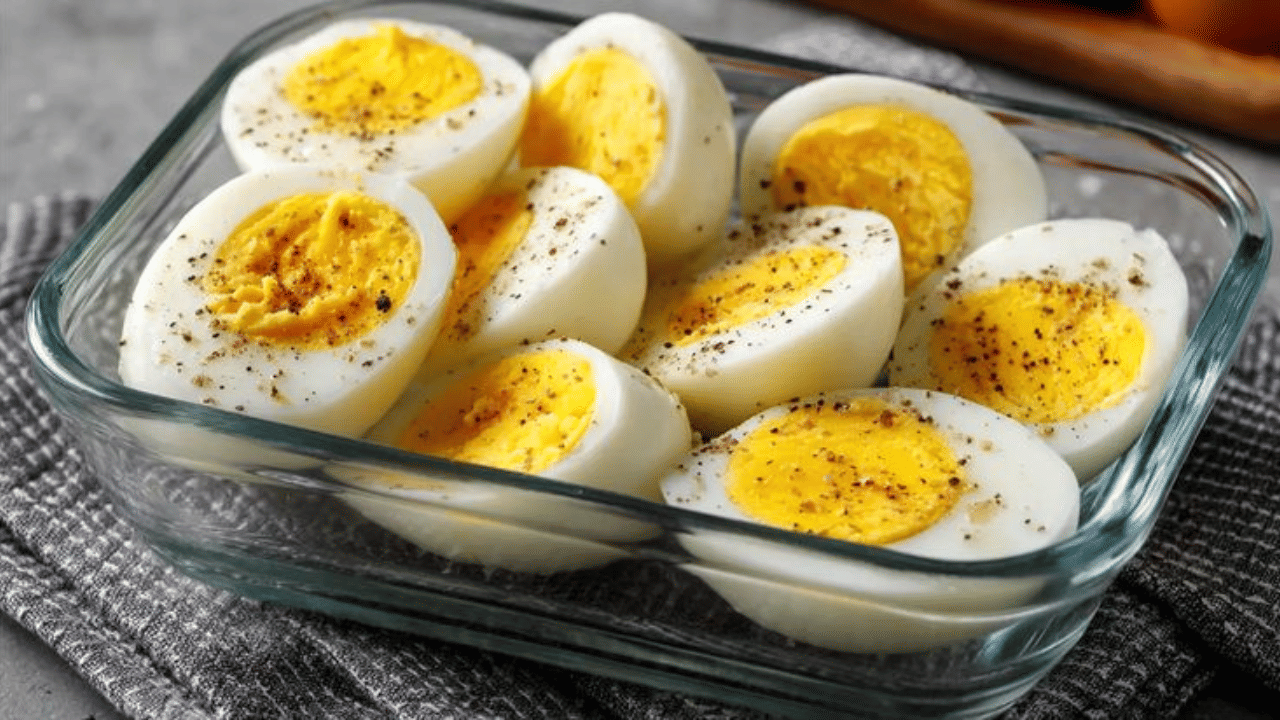 Daily egg consumption linked to 27 per cent lower Alzheimer’s risk ...