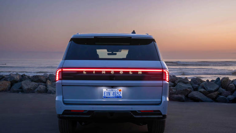 2026 Lincoln Navigator